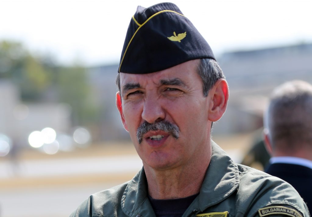 Генерал Петров: Стремим се към световните стандарти | Аеро